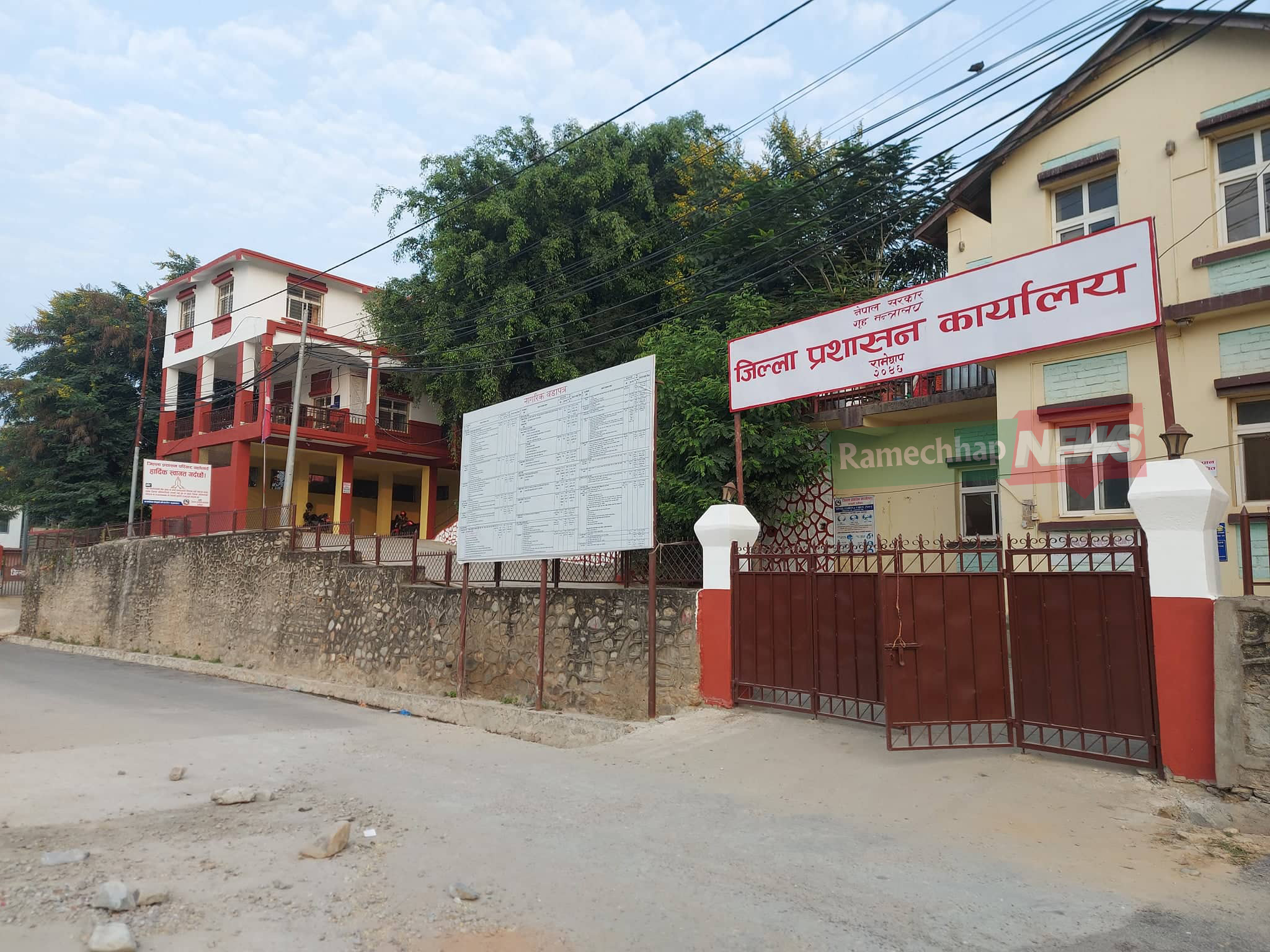 अपडेटः रामेछापमा रोकिएको मतदान केन्द्रमा पुनः मतदान सुचारु गराउने तयारी ...